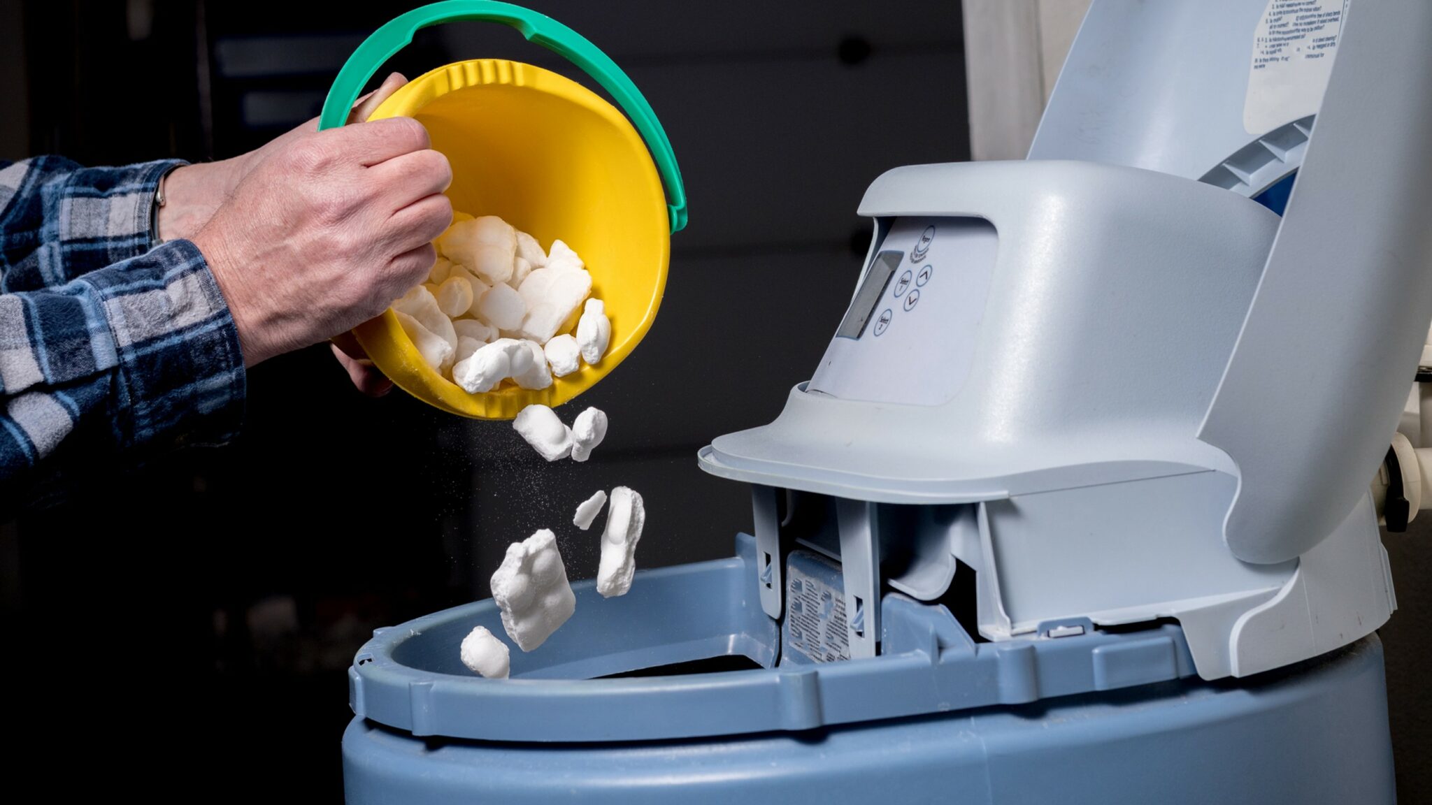 Waterhardheid testen: Heb ik een waterverzachter nodig of niet?